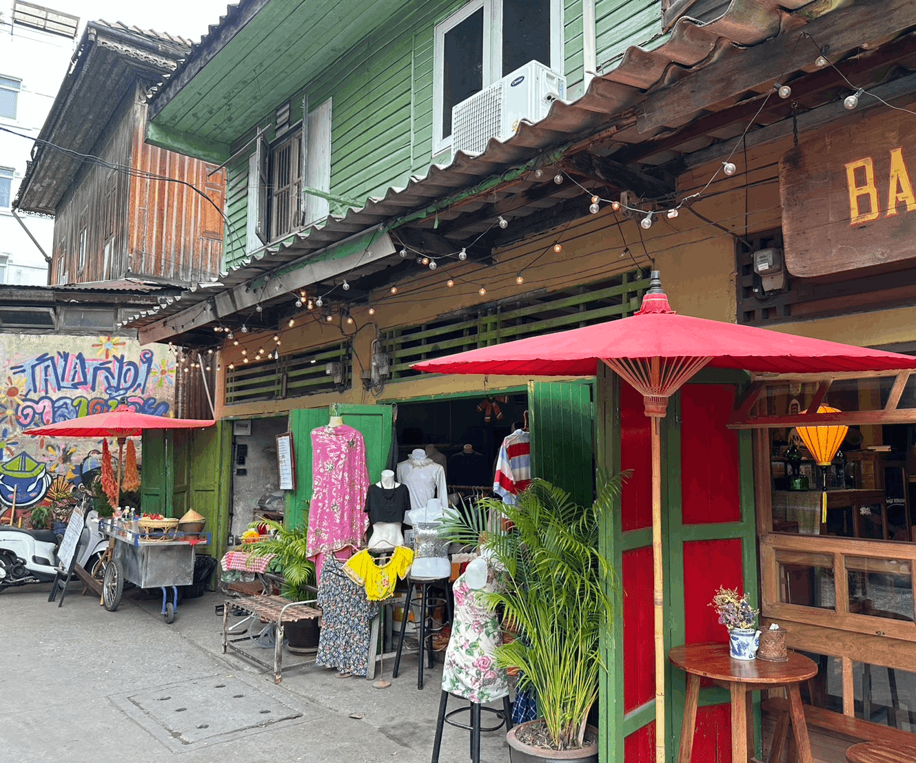 Talat Noi: the Historic and Unique Spot in Bangkok